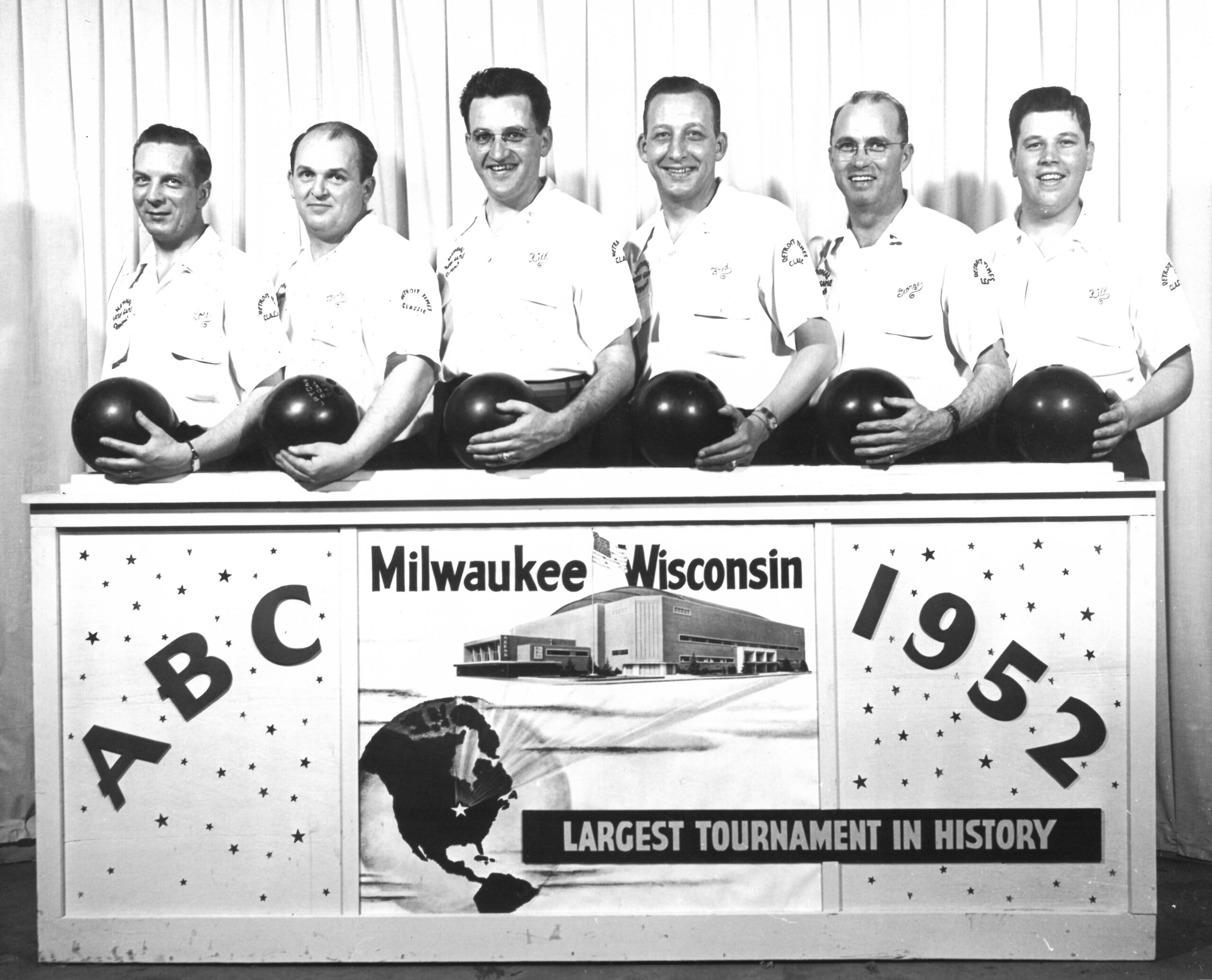 Pfeiffer Beer Men's Bowling Team at the 1952 ABC Tournament in Milwaukee